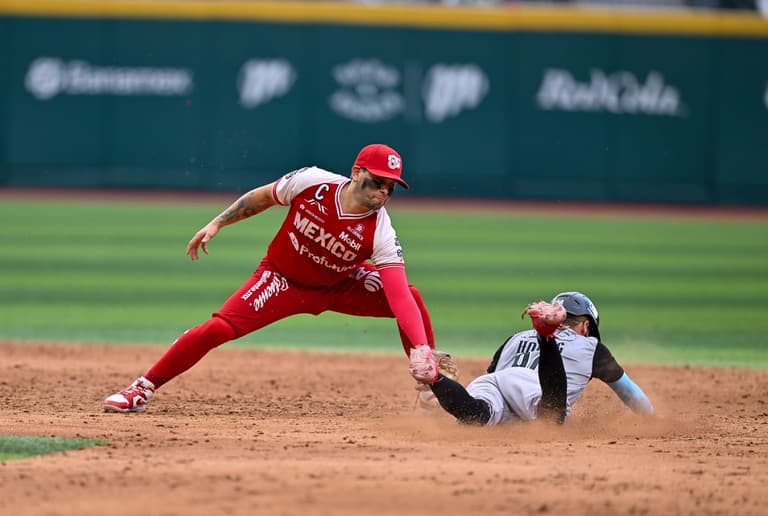 Reconoce Dorados a sus leyendas en Serie Retro de la LMB
